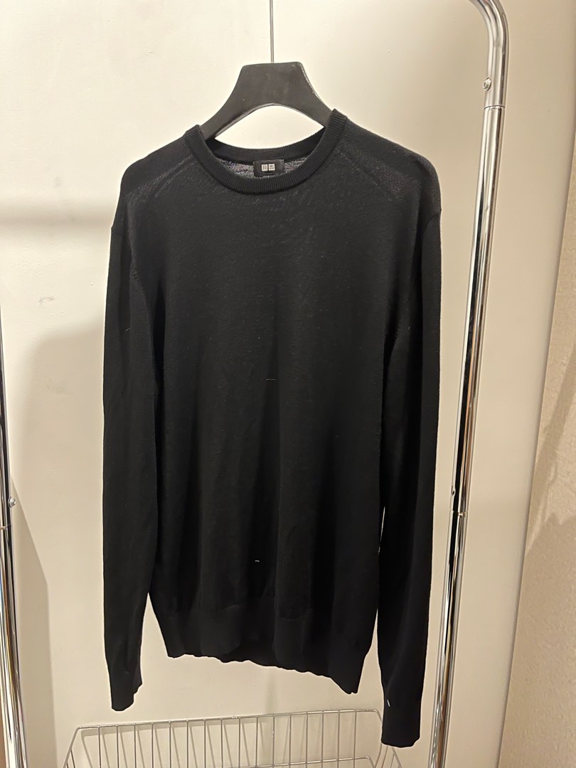 UNIQLO KNIT, Men's Fashion, Tops & Sets, Hoodies on Carousell
