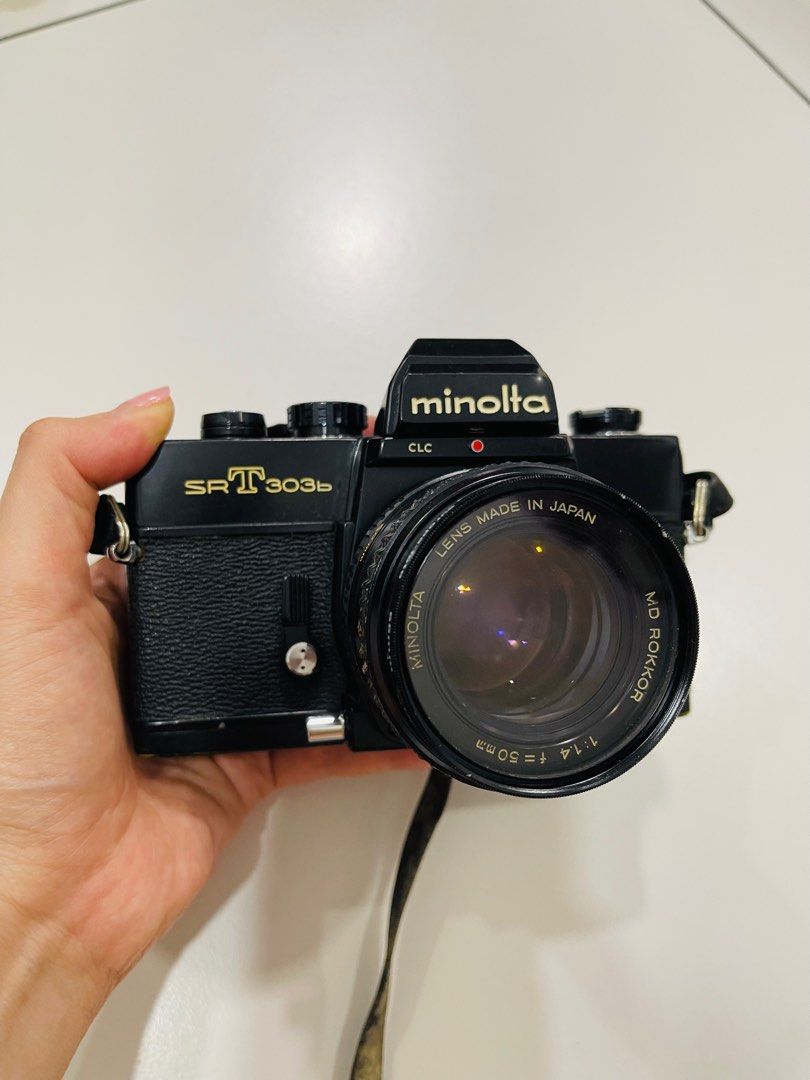 Vintage Minolta SRT303b Camera, Photography, Cameras on Carousell