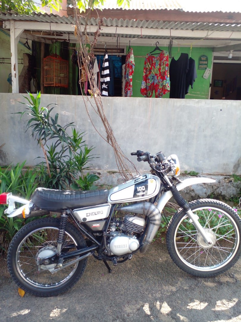 yamaha dt 100 (1978), Motor di Carousell