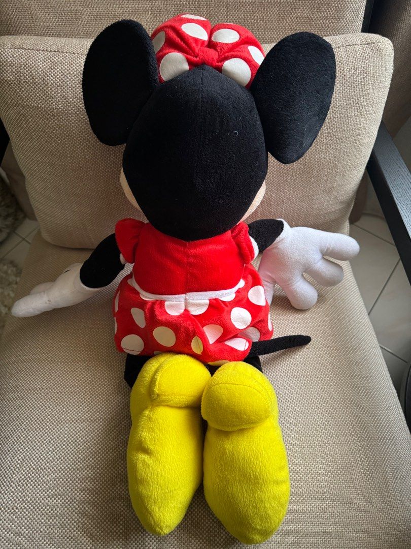 65cm tall Original Minnie Mouse Plushie, Hobbies & Toys, Toys & Games ...