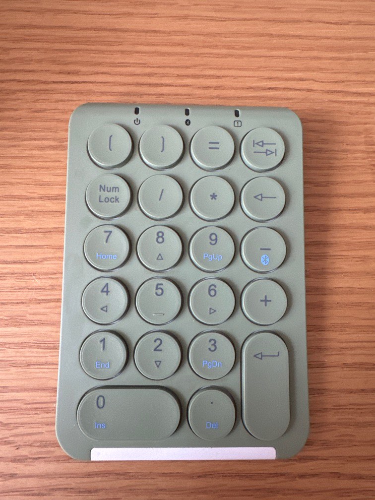 藍牙無線九方數字鍵盤 wireless Bluetooth Number Pad Keypads Numberic Keyboard, 電腦 ...