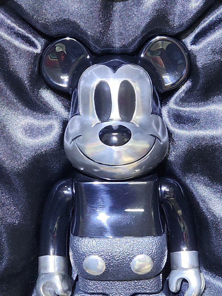 BE@RBRICK Royal Selangor Mickey Mouse B&W Ver. 400%, Hobbies & Toys ...