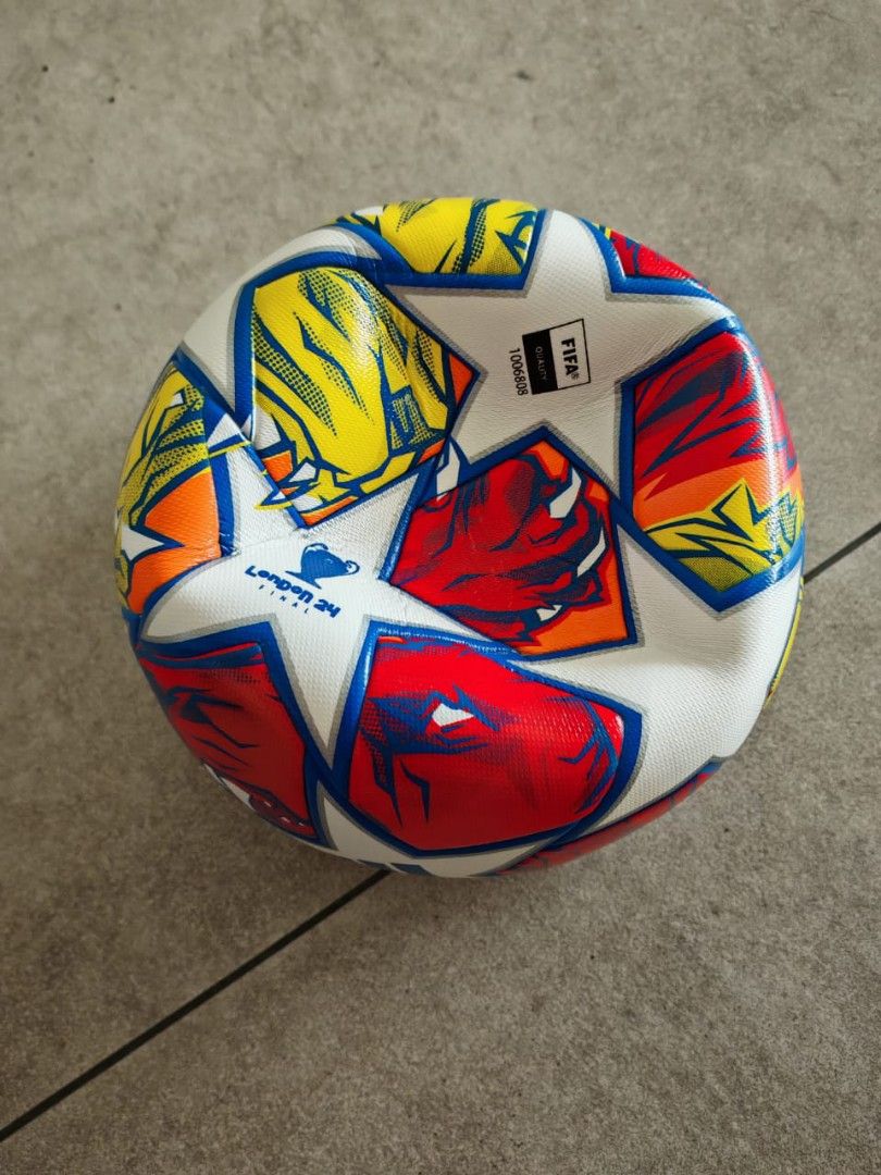Bola Adidas ucl, Sports Equipment, Sports & Games, Racket & Ball Sports ...