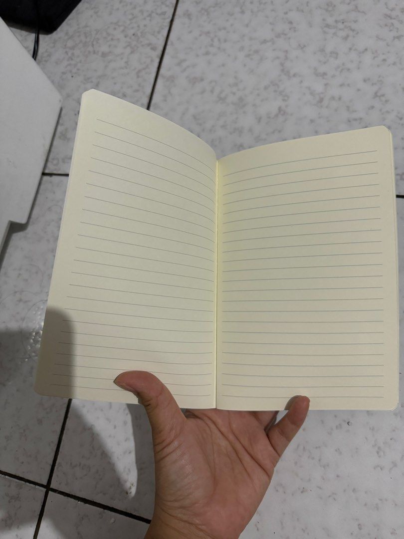 Buku Tulis ukuran A5, Buku & Alat Tulis, Alat Tulis di Carousell