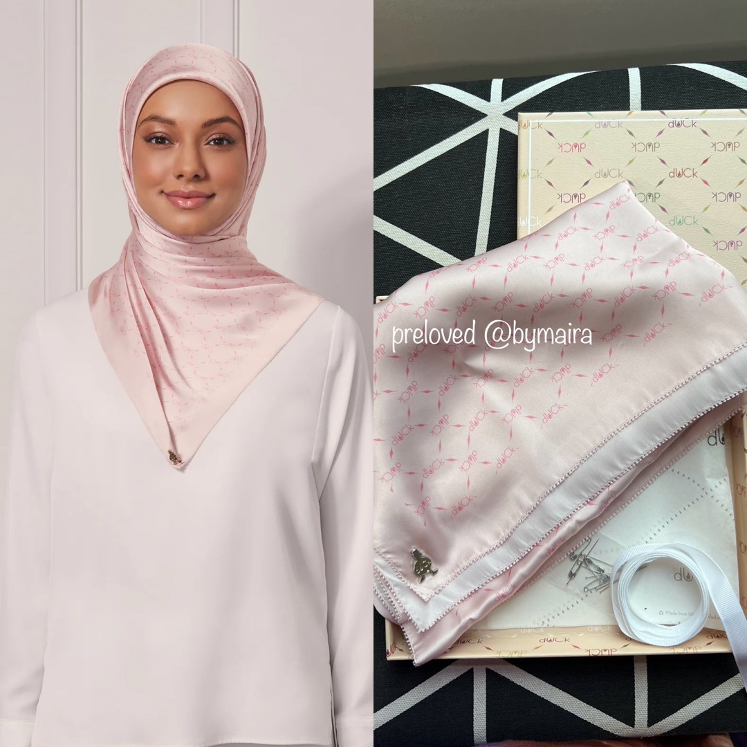 Classic Monogram dUCk Square Scarf in Blush, Women's Fashion, Muslimah ...