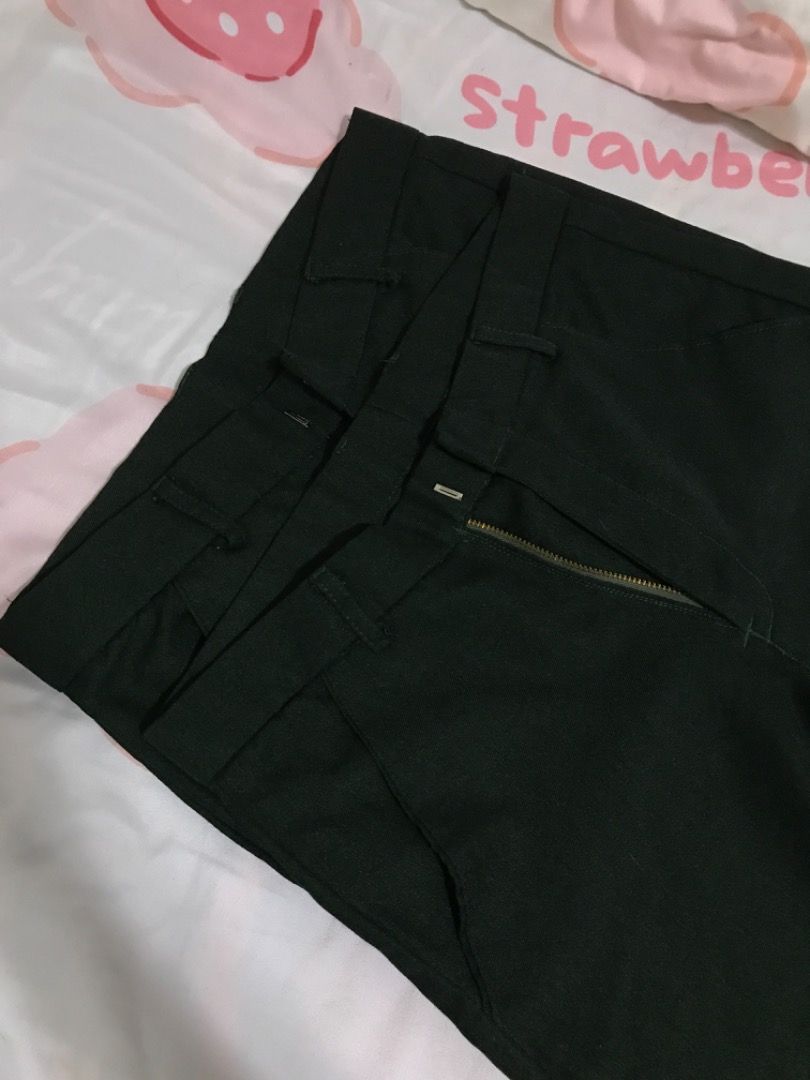 DLSL Women’s COLLEGE UNIFORM, Women's Fashion, Bottoms, Other Bottoms ...