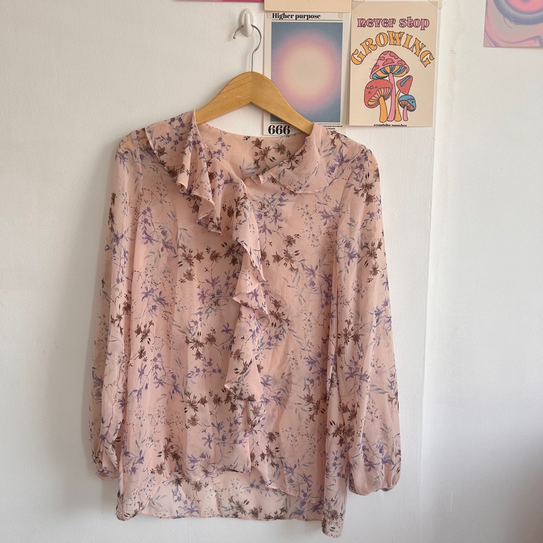 flower pink blouse thrift/preloved, Fesyen Wanita, Pakaian Wanita ...