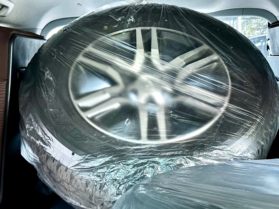 Fortuner Bridgestone Tires and Mags Makapal Super Kinis ng Mags 4pcs ...