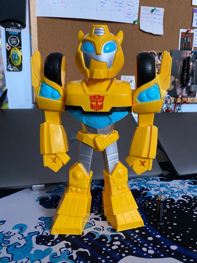 Hasbro Bumblebee Transformers, Hobbies & Toys, Toys & Games on Carousell
