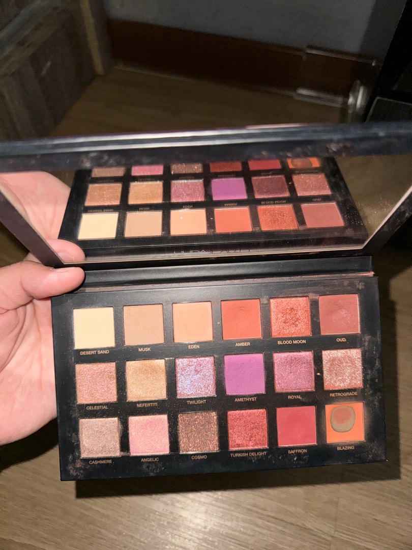 Huda pallete, Beauty & Personal Care, Face, Makeup on Carousell
