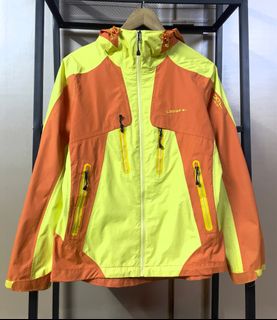 Kolon Sport Goretex Windbreaker jacket, Sports Equipment, Hiking ...