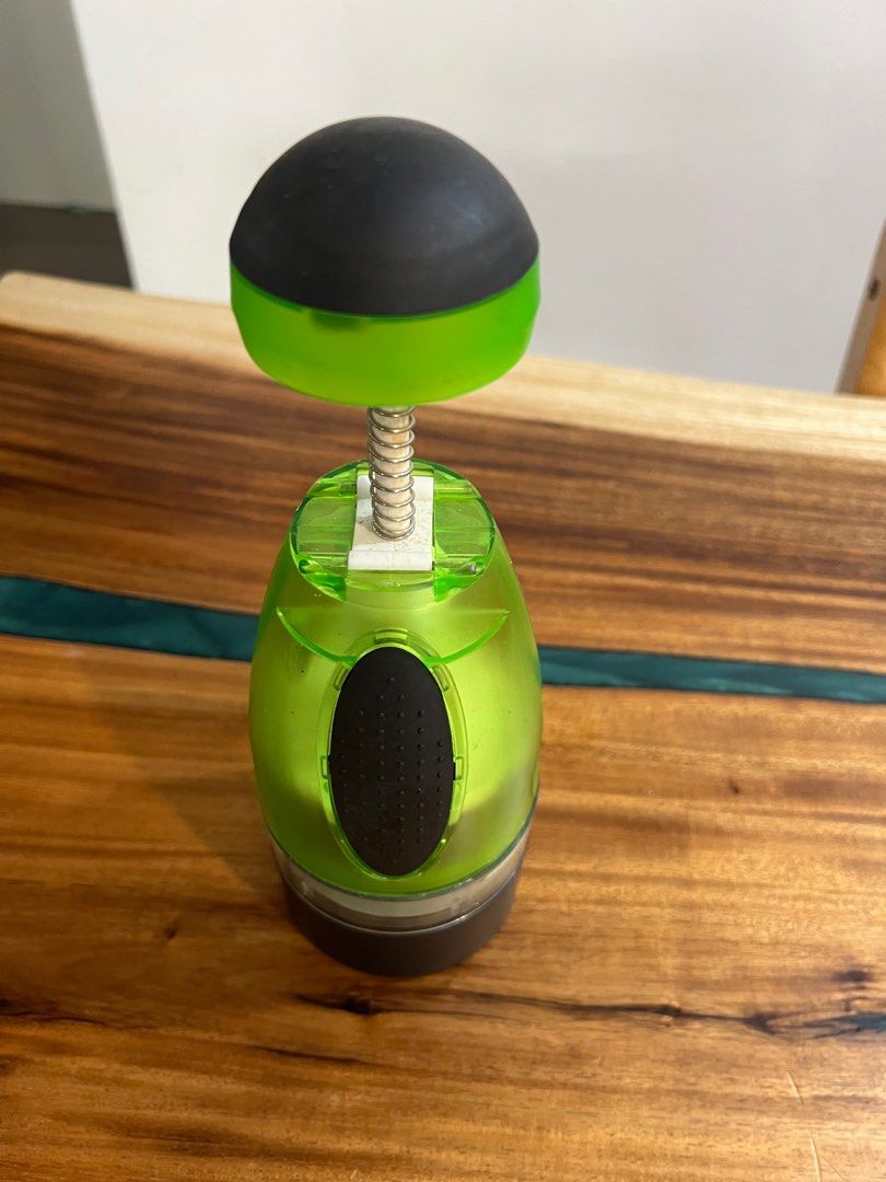 Multi purpose chopper, TV & Home Appliances, Kitchen Appliances, Other ...