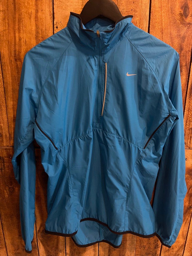 NIKE RUNNING JACKET, Women's Fashion, Activewear on Carousell