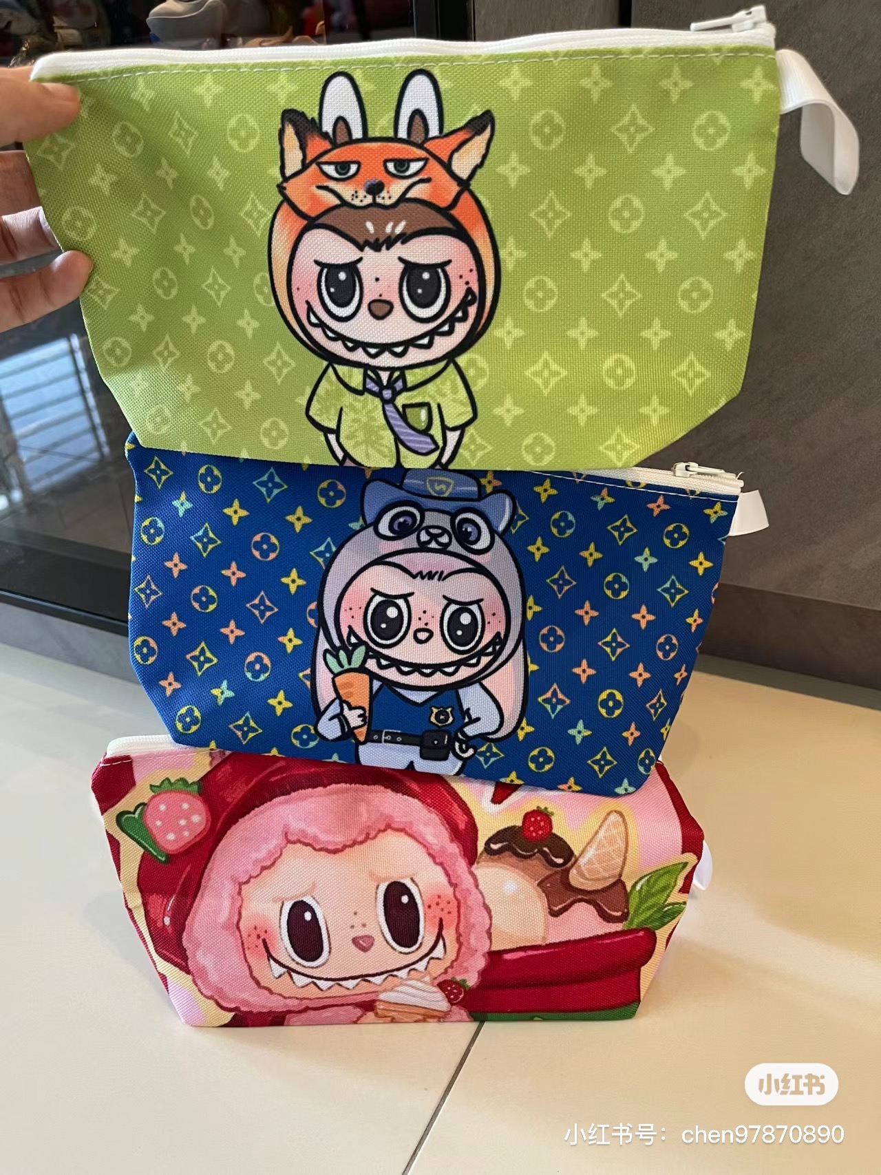 popmart labubu molly, Hobbies & Toys, Toys & Games on Carousell