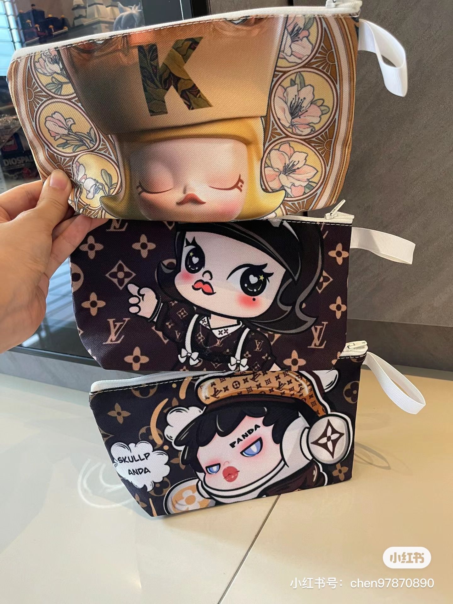 popmart labubu molly, Hobbies & Toys, Toys & Games on Carousell