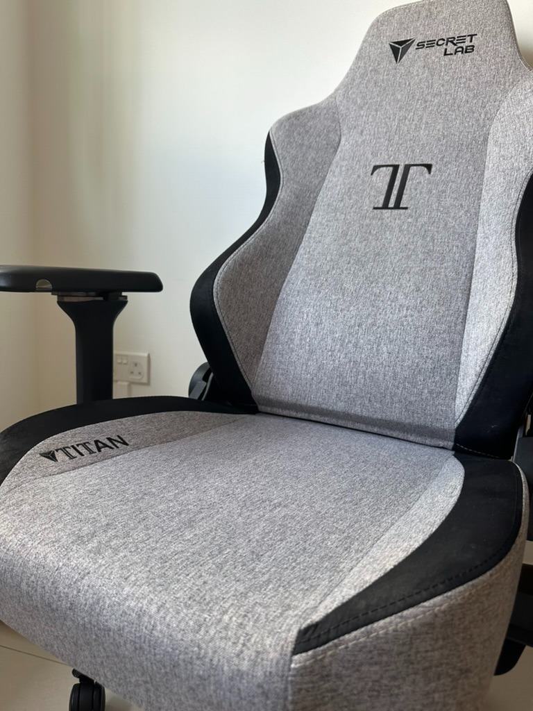 Secretlab TITAN Evo - Cookies and Cream, Furniture & Home Living ...