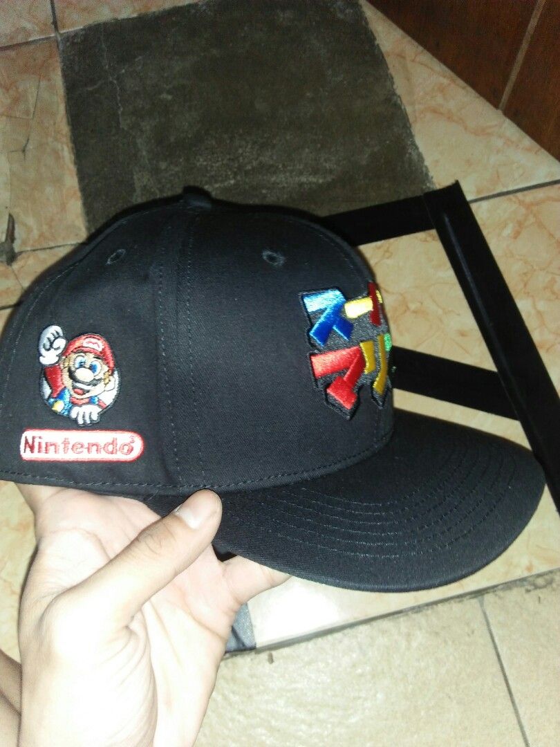 Snap SUPER MARIO x G-Shock, Fesyen Pria, Aksesoris, Topi di Carousell