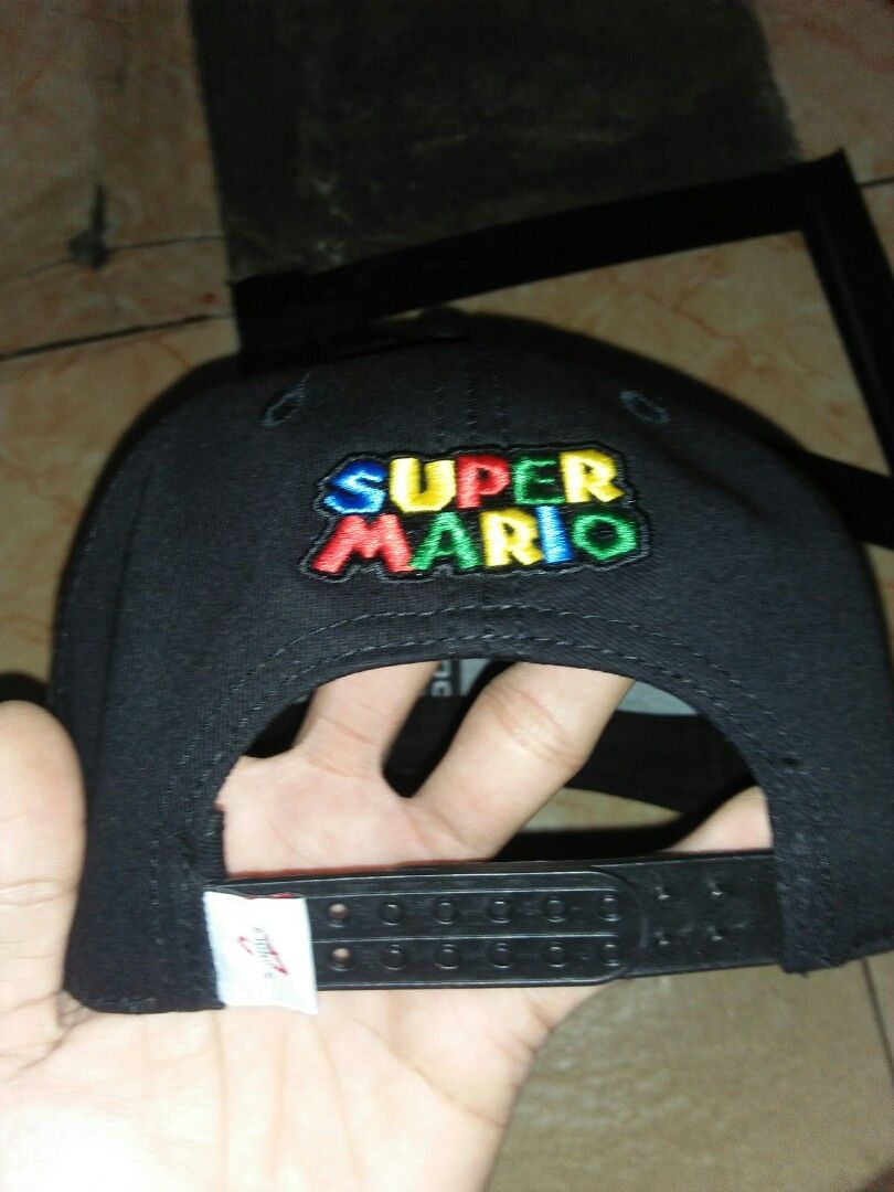 Snap SUPER MARIO x G-Shock, Fesyen Pria, Aksesoris, Topi di Carousell