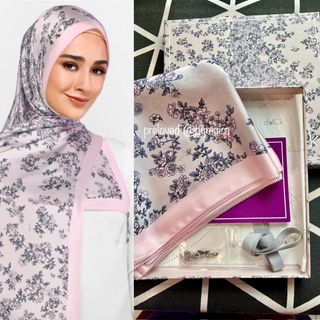 The Blooming dUck Trio Square in Lifetime, Women's Fashion, Muslimah ...