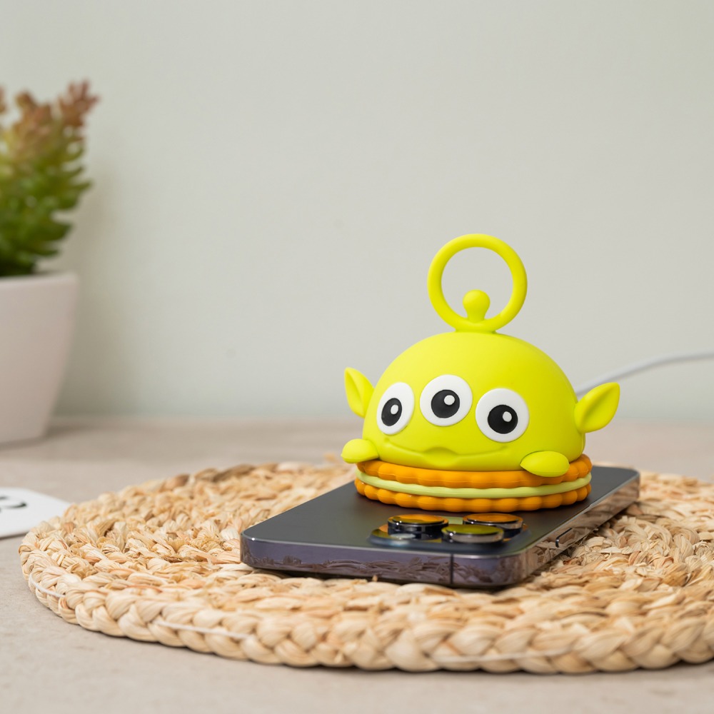 迪士尼 Disney 三眼系列餅乾造型磁吸充 Alien series Wireless Charging pad (Cookie) Toy ...