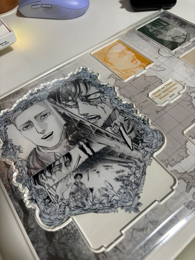 Attack on Titan AOT one year anniversary Erwin & Levi Flower series ...