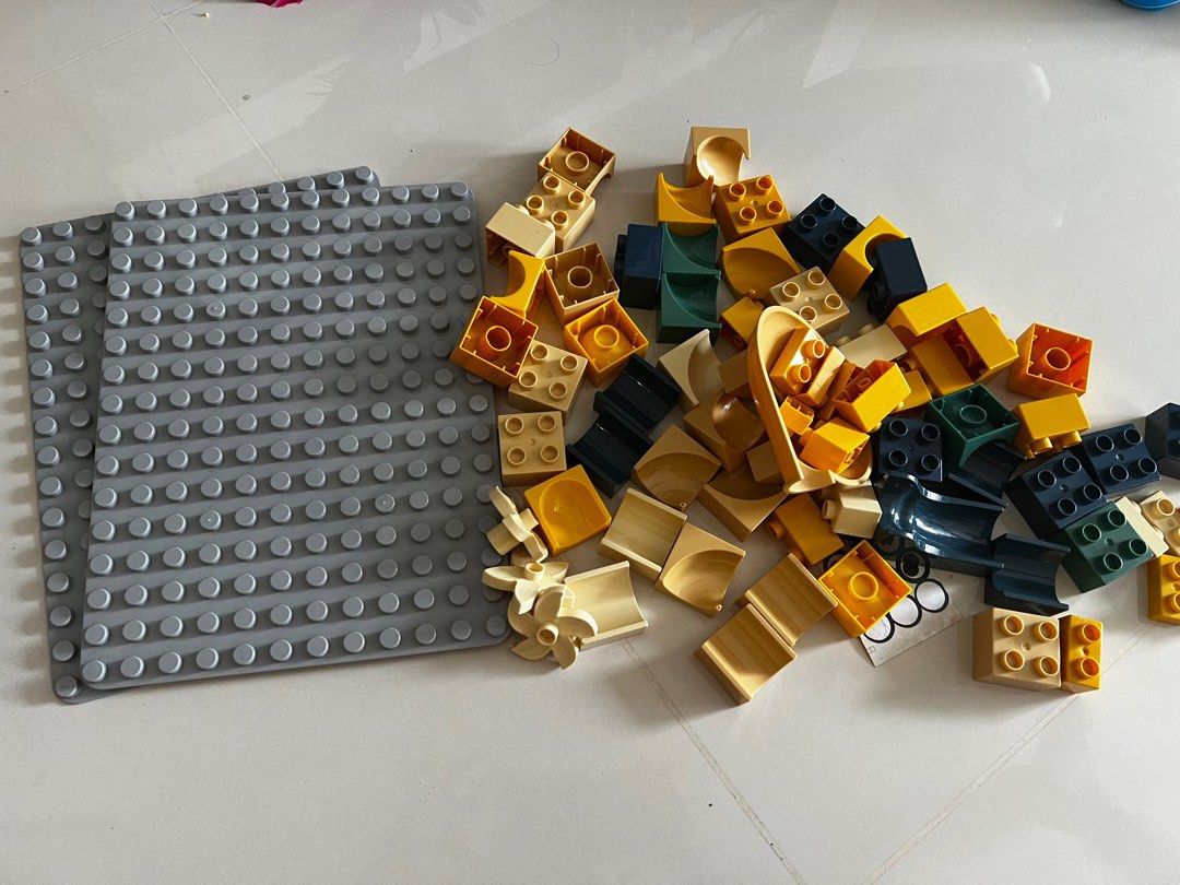 163 Ball run building blocks, Hobbies & Toys, Toys & Games on Carousell