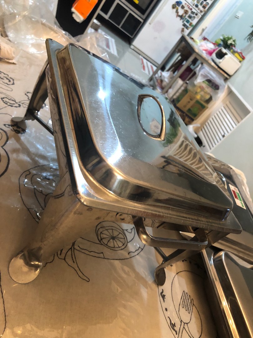 Bekas buffet chaffing dish, Furniture & Home Living, Kitchenware ...