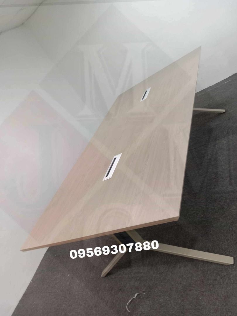 CONFERENCE TABLE WITH WIRE MANAGEMENT AND DIVIDER, Furniture & Home ...