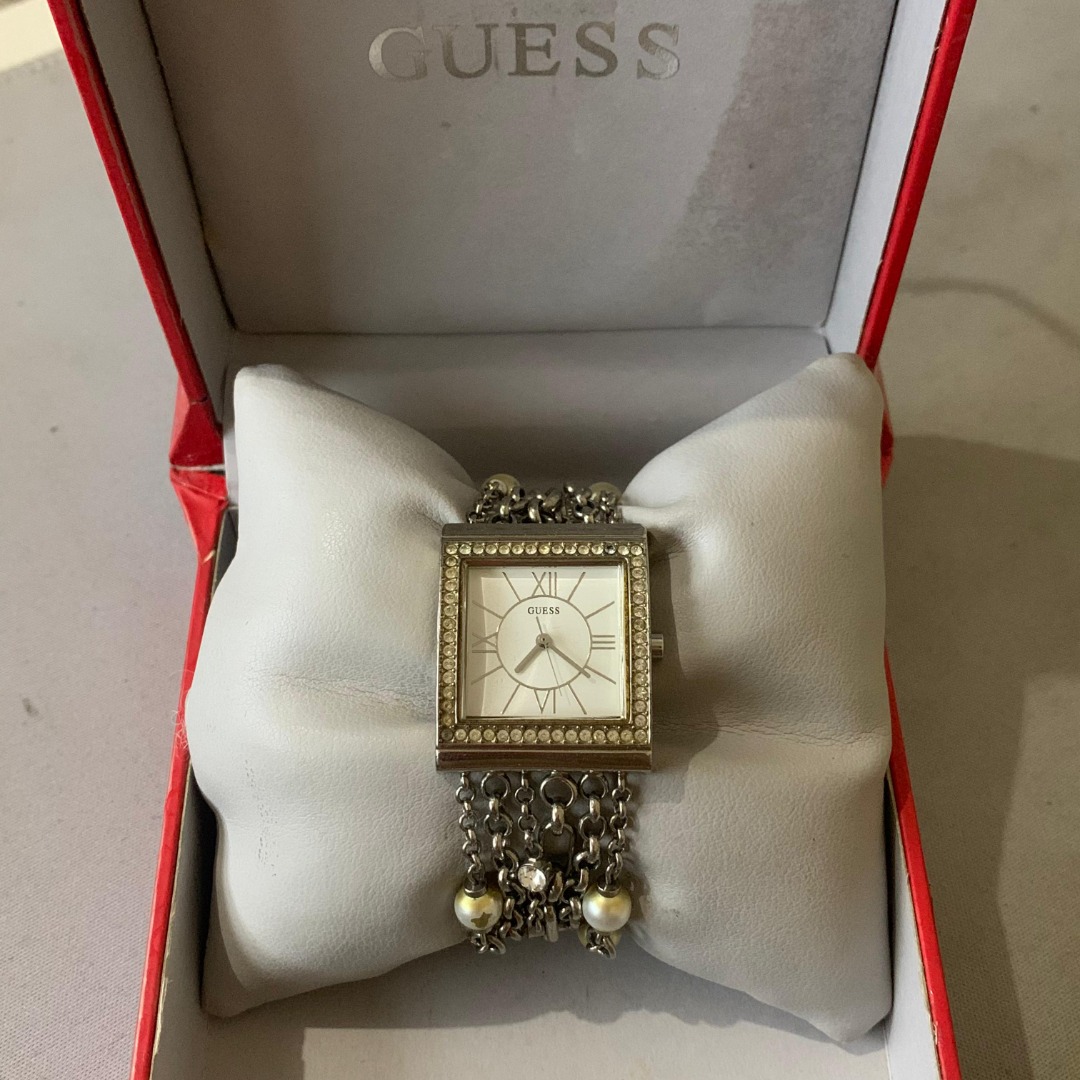 Jam Tangan Guess Baroque White Dial Original (With Original Box ...