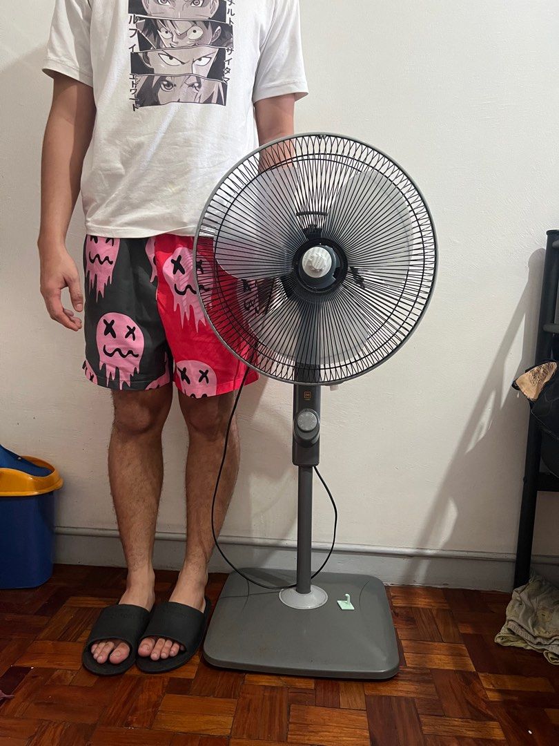 KDK Electric Stand Fan L40MDS, Furniture & Home Living, Lighting & Fans ...