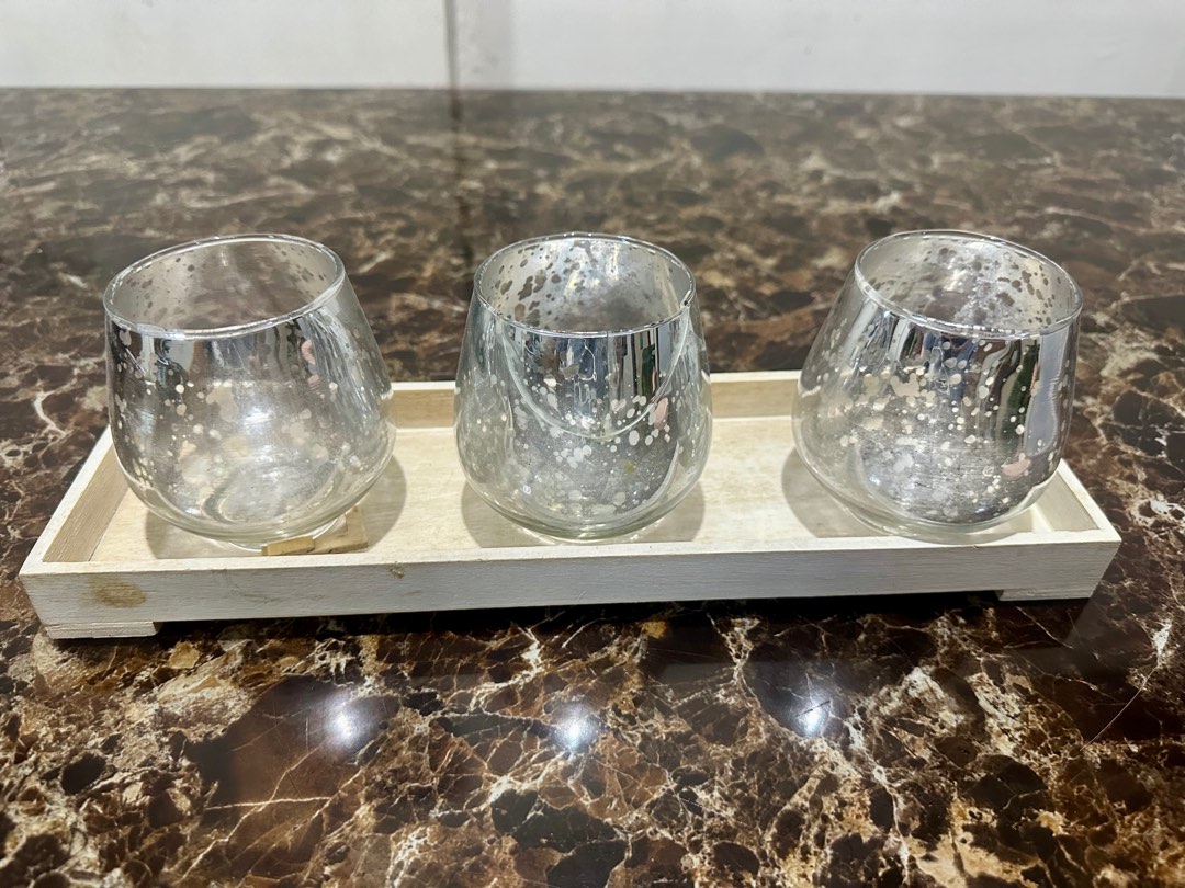 MANDAUE CENTER TABLE DISPLAY, Furniture & Home Living, Home Decor ...