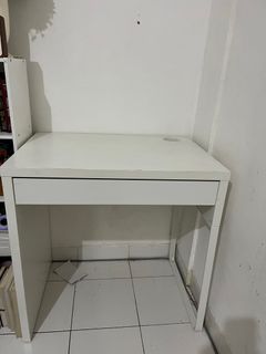 Meja Ikea, Perabotan Rumah di Carousell