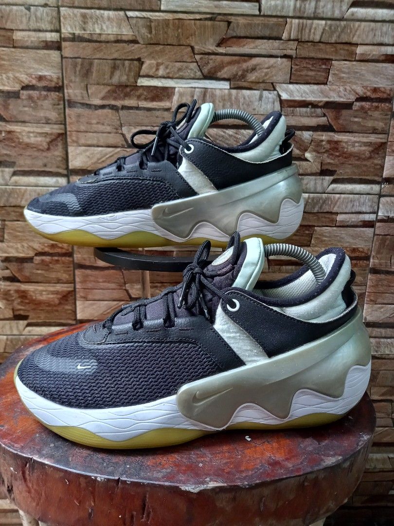 Nike Dimsix Distorted DNA AllStar, Fesyen Wanita, Sepatu di Carousell