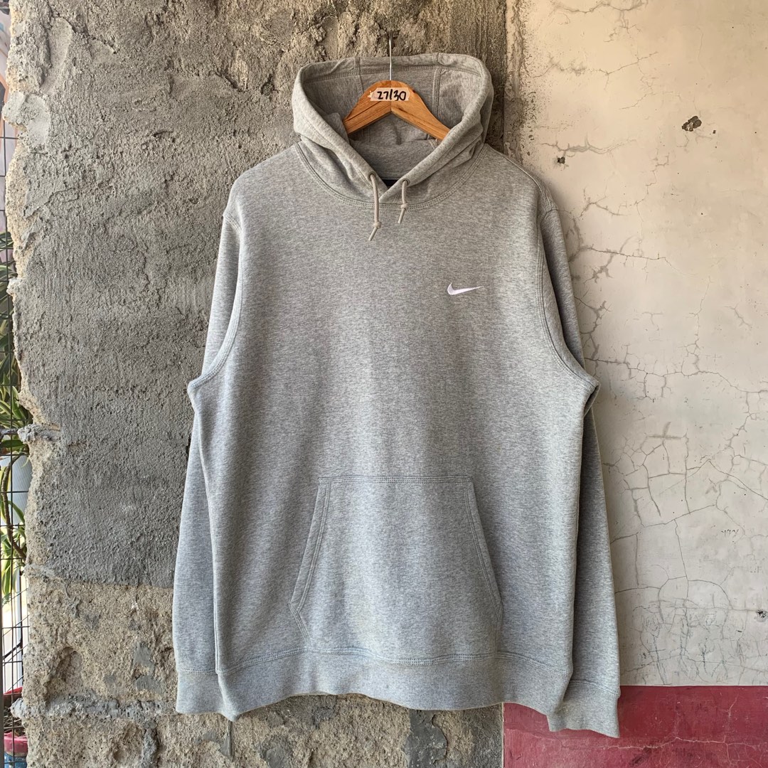 Nike side swoosh, Men's Fashion, Coats, Jackets and Outerwear on Carousell