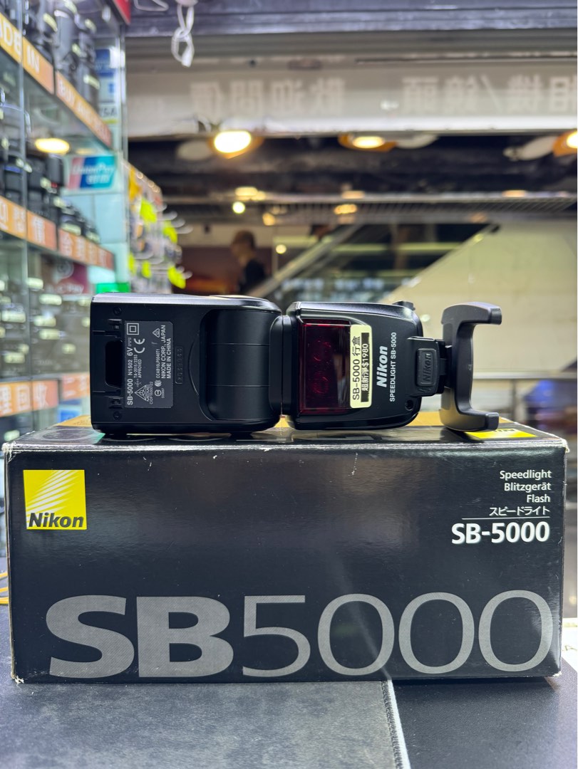 Soldout NIKON SB5000 SB-5000 原裝閃光燈 超新淨 小用, 攝影器材, 攝影配件, 閃光燈 - Carousell