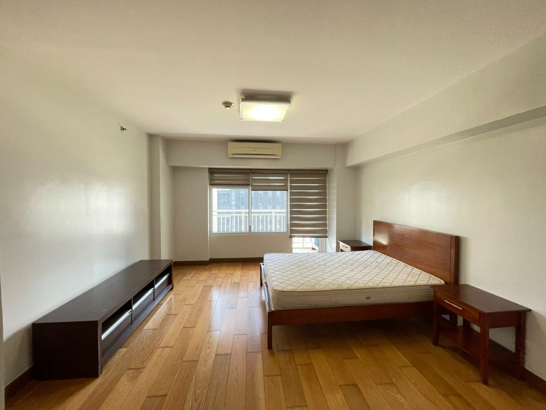 ONE SERENDRA NARRA 3 Bedroom for Rent Lease 200sqm 1 Parking Space Fully Furnished 250K ...