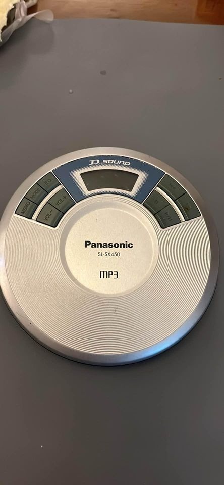 Panasonic CD/mp3 player working but no display, Audio, Portable Music ...