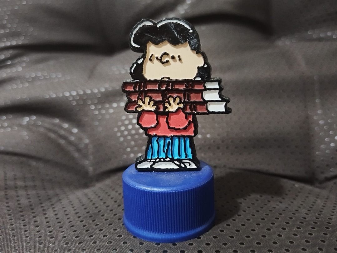 Peanuts - Snoopy and Friends - 13 Pieces 2D Figure Pepsi Caps Set ...