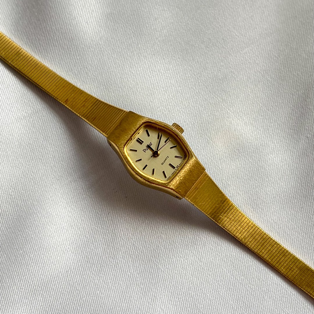Pulsar by Seiko Dainty Gold Watch, Women's Fashion, Watches ...