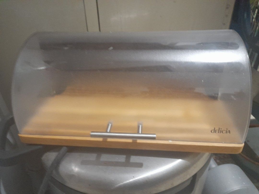 Tempat Roti Alas Kayu, Kitchen & Appliances di Carousell