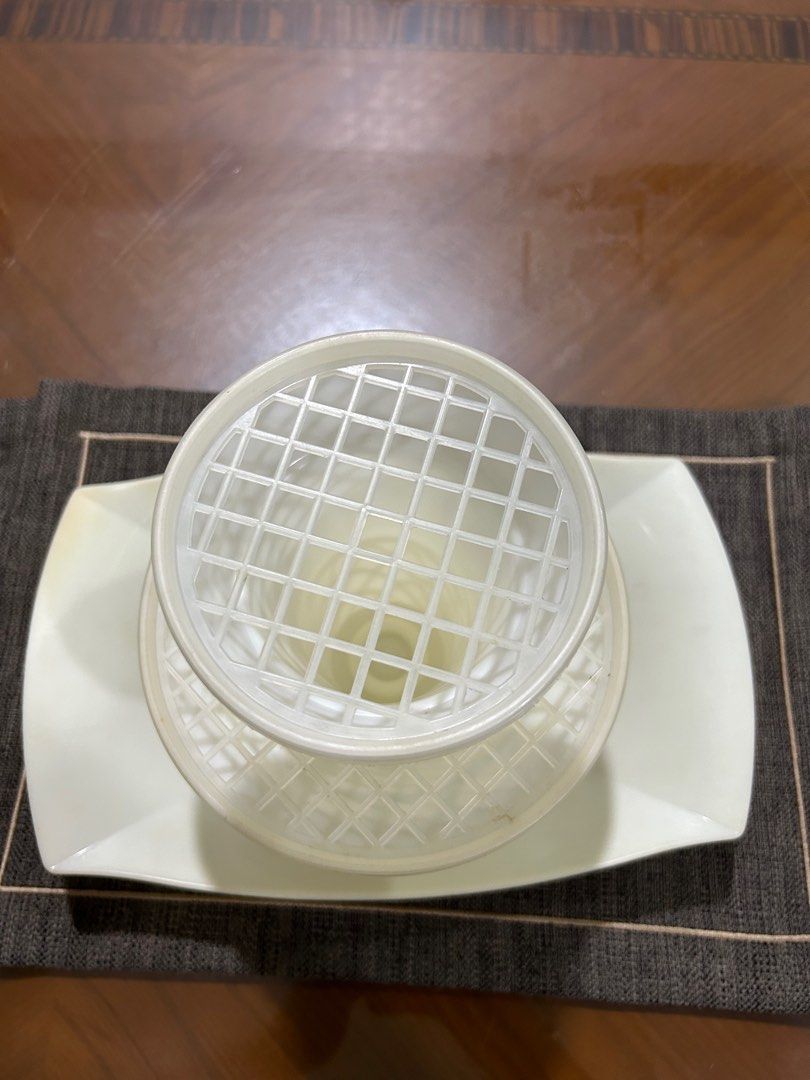 Tupperware lama, Furniture & Home Living, Kitchenware & Tableware ...