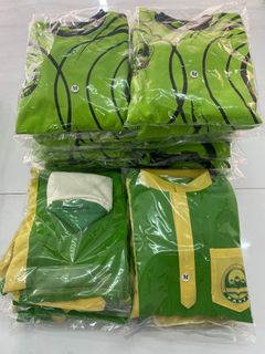 Uniform Pasti Size L Perempuan & Lelaki, Men's Fashion, Activewear on ...