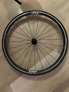 Deca CARBON wheelset 700c (JAVA road bike), Sports Equipment, Bicycles & Parts, Parts ...