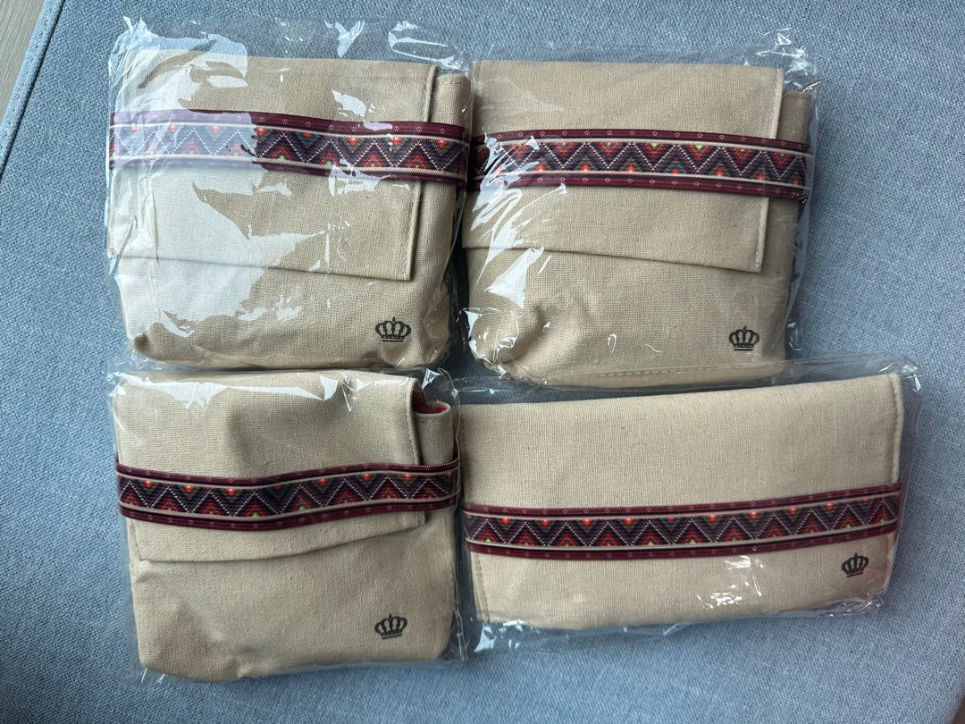 皇家約旦航空 RJ business class過夜包 全新, 女裝, 手袋及銀包, 長銀包 - Carousell