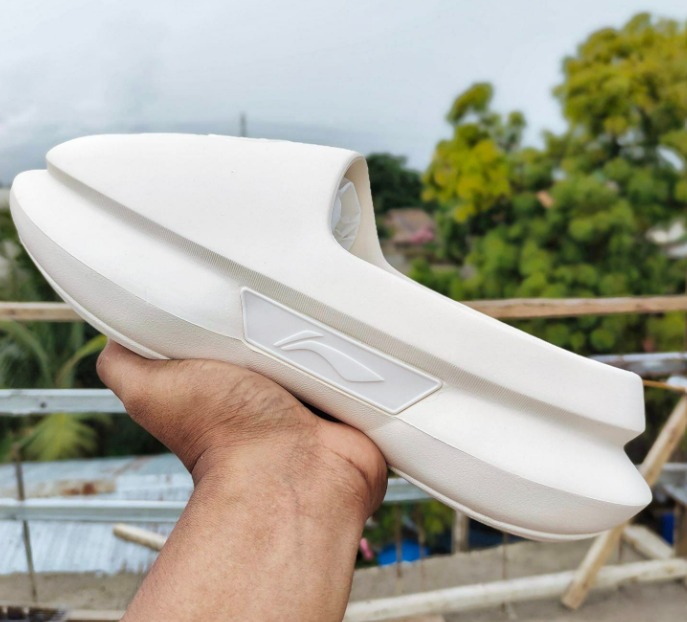 💯 Way of Wade Slide - "Milky White" 💯, Men's Fashion, Footwear ...