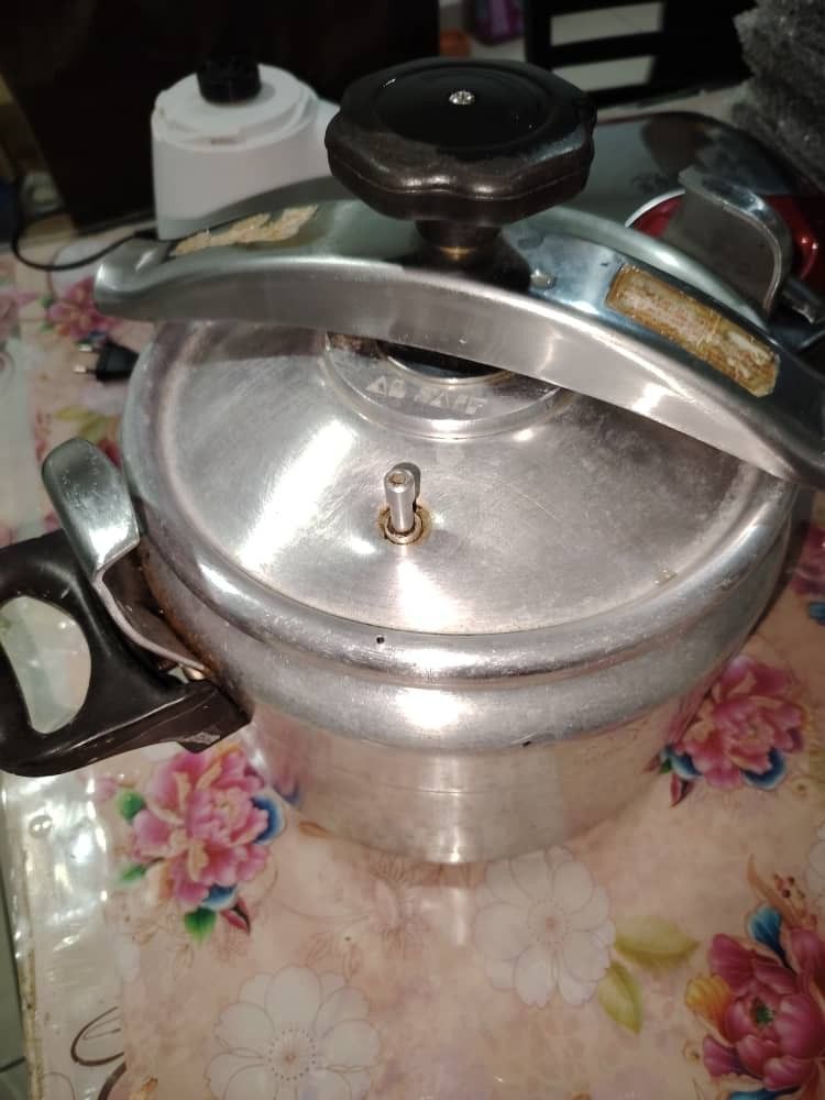 Arabic Pressure Cooker, TV & Home Appliances, Kitchen Appliances ...