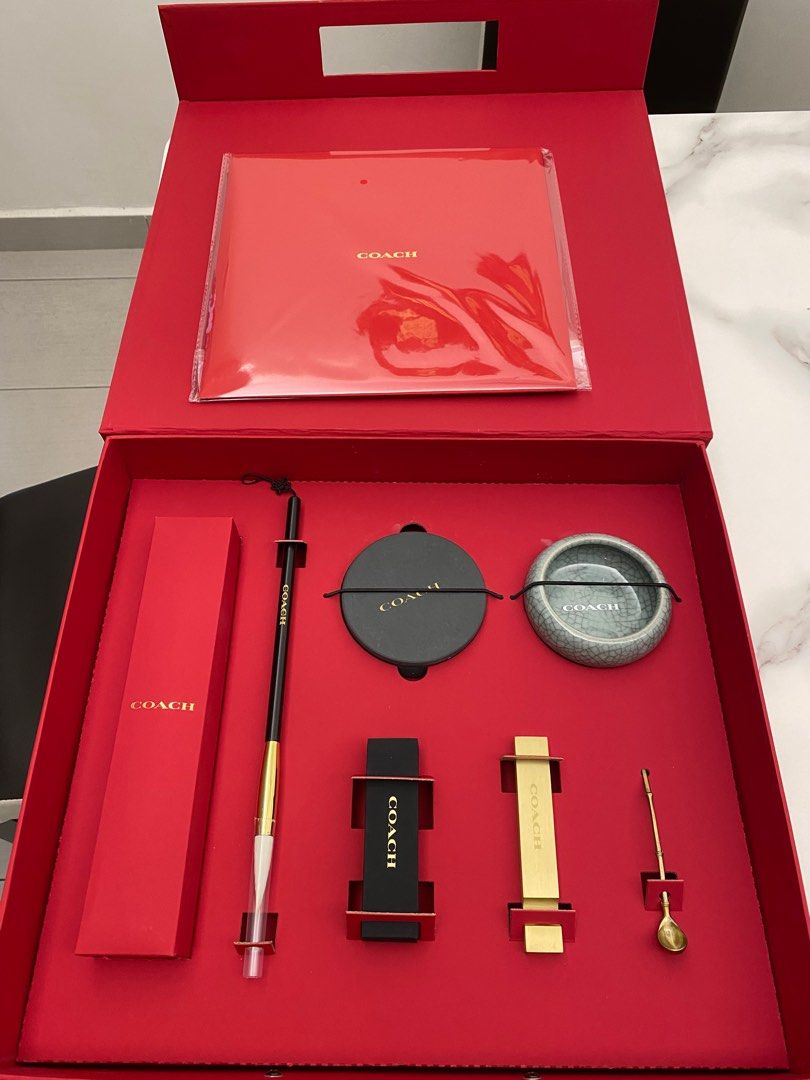 Coach Calligraphy Set, Luxury, Accessories on Carousell