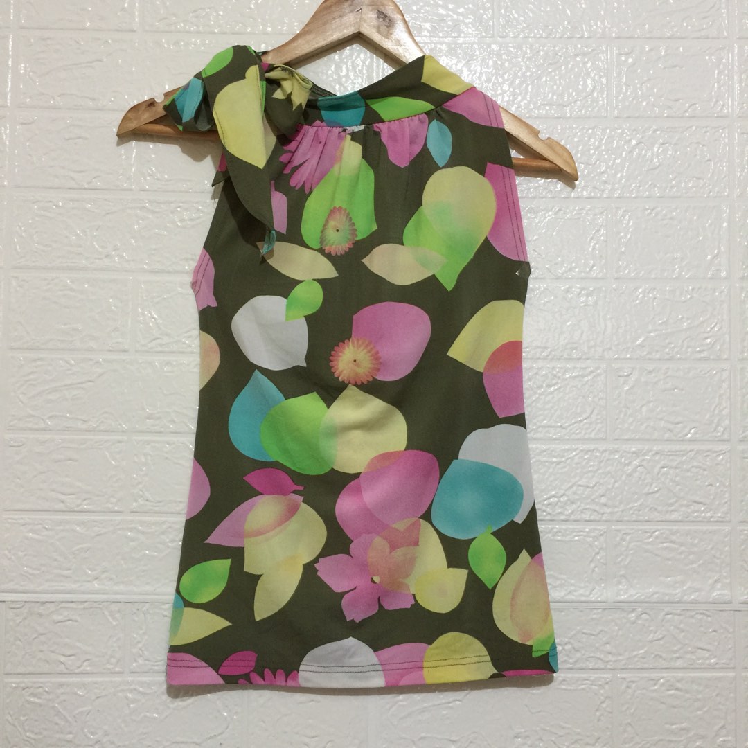 COLORFUL FLORAL VINTAGE RETRO HALTER TOP, Women's Fashion, Tops ...
