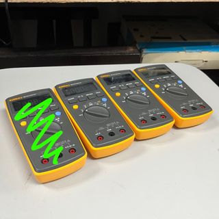 Fluke 107 AC/DC Current Handheld Digital Multimeter by Fluke, Gray ...