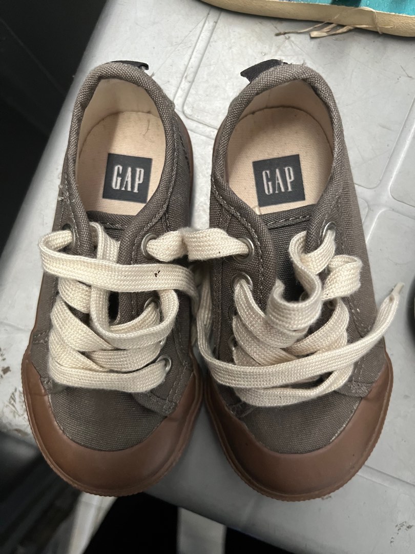 GAP SHOES FOR KIDS, Babies & Kids, Babies & Kids Fashion on Carousell